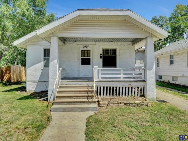 2934 S 13th St, Lincoln, NE 68502