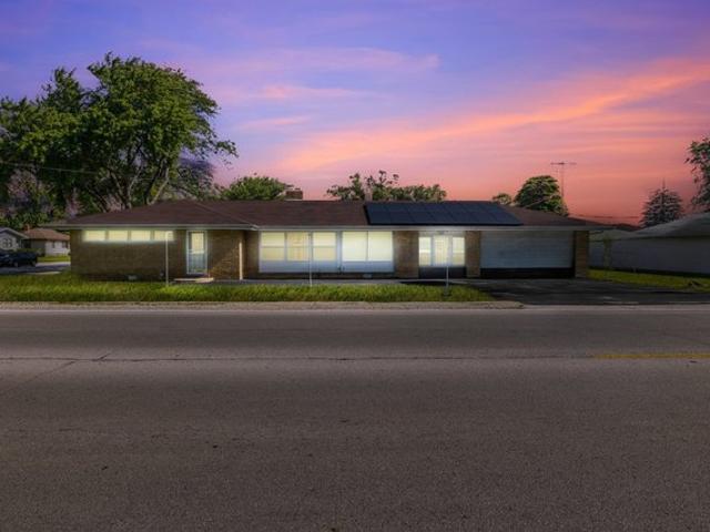 2934 th St, Lansing, IL 60438