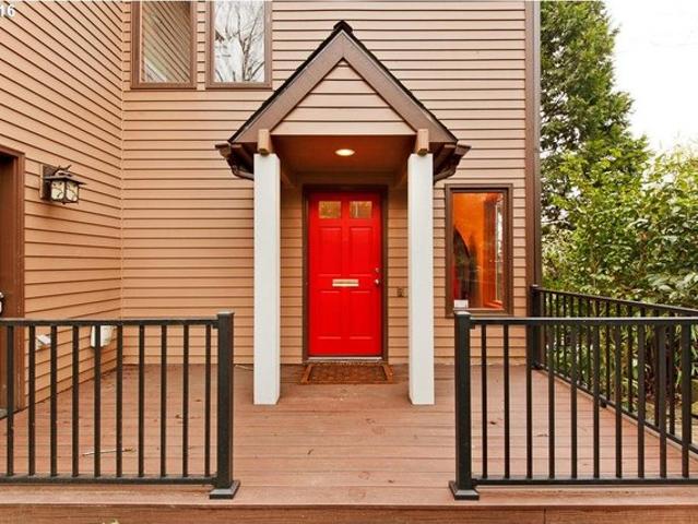 2935 NW Thurman St, Portland, OR 97210