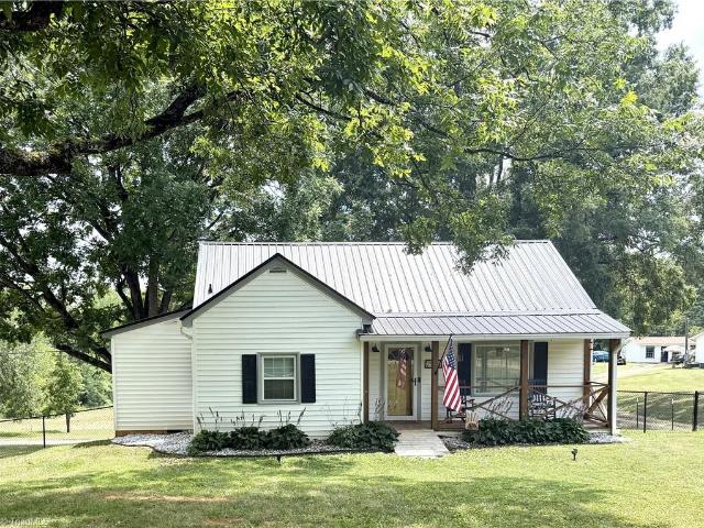 2935 Boones Cave Road