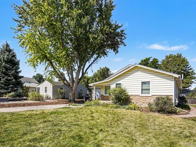 2935 S Clermont Drive