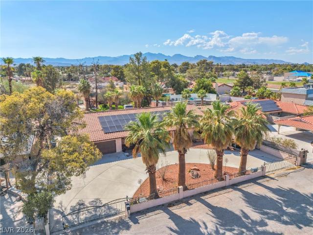 2935 S Torrey Pines Drive