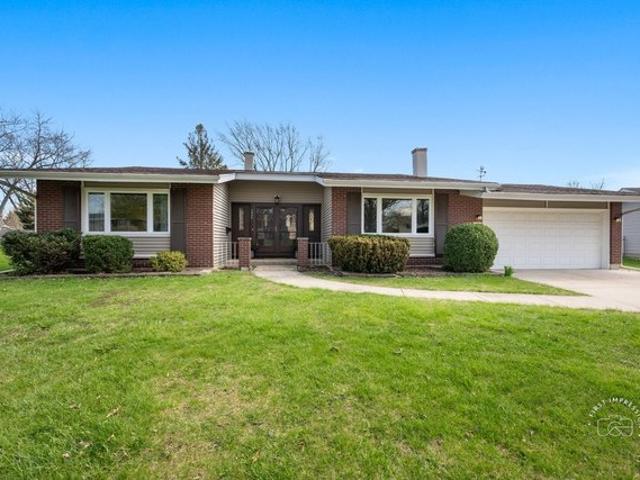 2935 Shepherd Ct, Woodridge, IL 60517