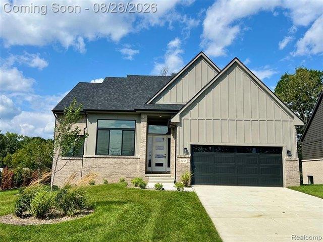 2936 W Walton Blvd, Waterford Township, MI 48329