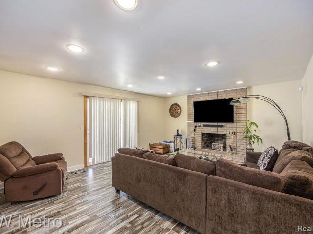 29370 Stellamar Drive