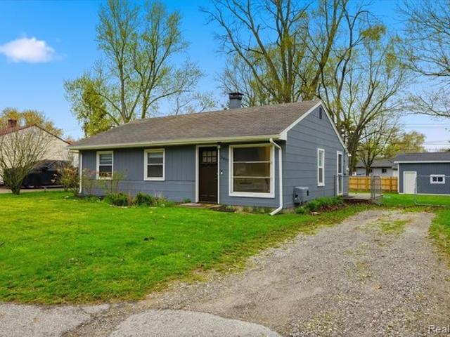 2937 E Walton Blvd, Auburn Hills, MI 48326