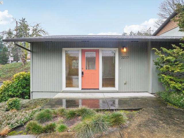 2937 SW Miles St Unit 2, Portland, OR 97219