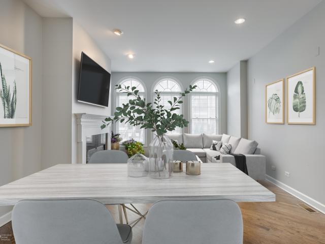 2938 N Damen Avenue # 1