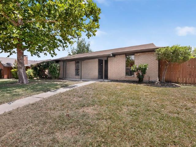 2938 Churchill Way