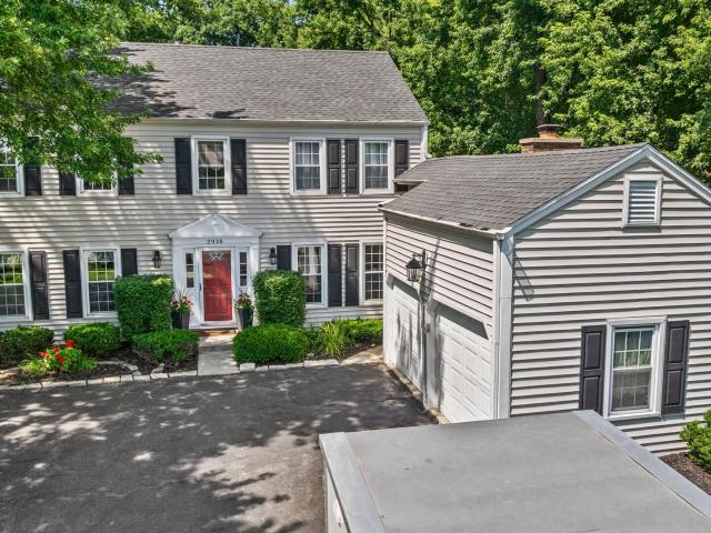 2938 E Poplar Lane