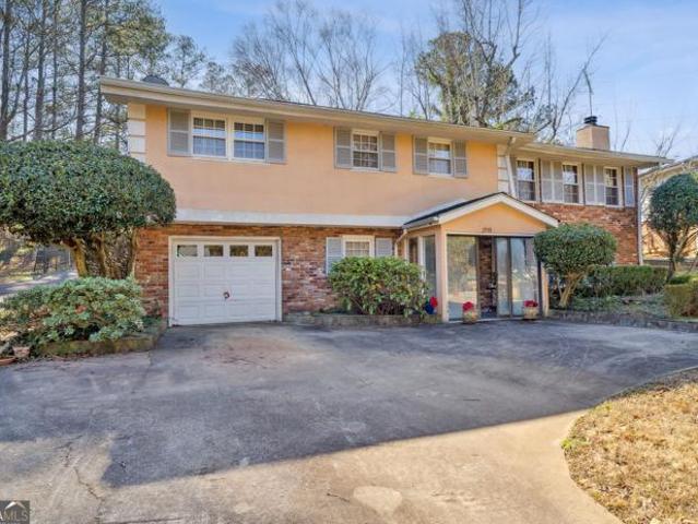 2938 Heather Dr, East Point, GA 30344
