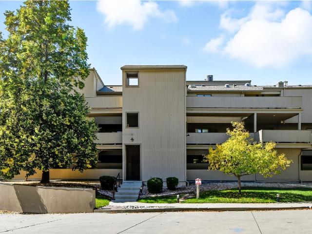 2938 Kalmia Ave, Unit 17, Boulder, CO 80301 | MLS #1056 | Compass