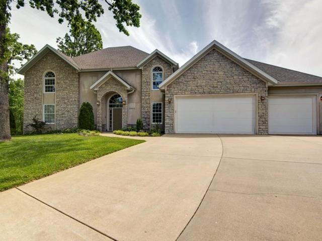 2938 W Oakhaven Ln, Springfield, MO 65810