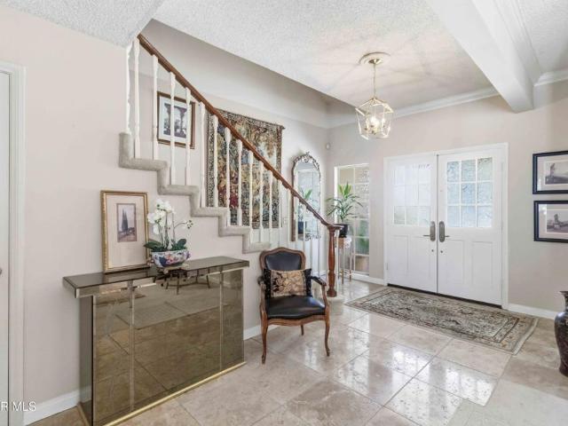 2938 Winding Lane