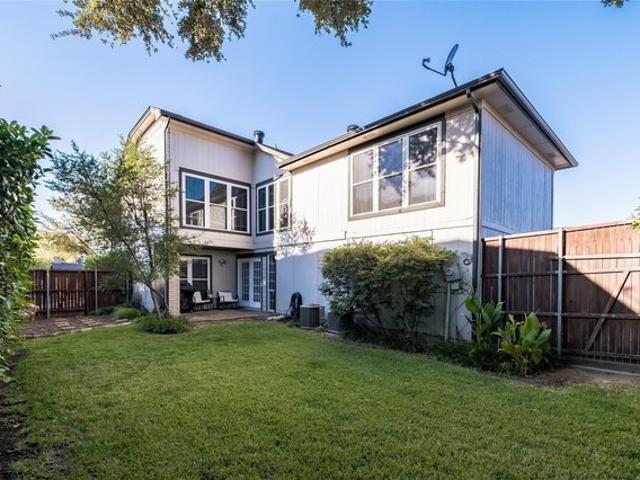 2939 Hunters Point Ln, Carrollton, TX 75007