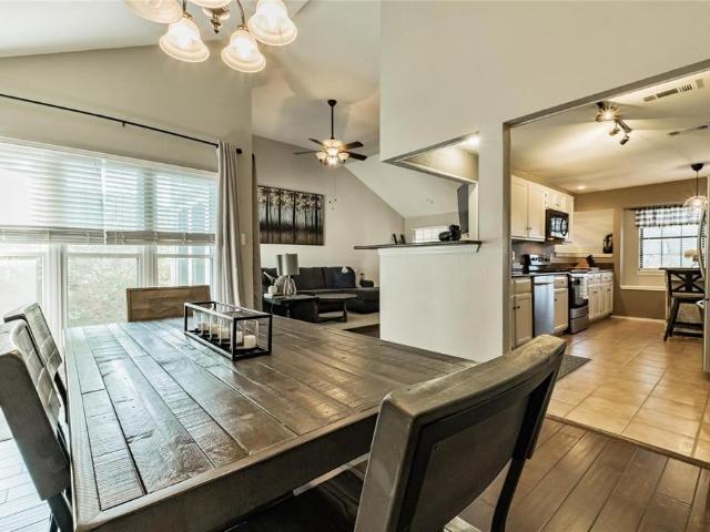 2939 Hunters Point Lane