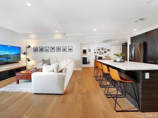 2939 Leeward Ave Apt 516, Los Angeles, CA 90005