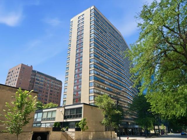2930 N Sheridan Rd Apt 201, Chicago, IL 60657