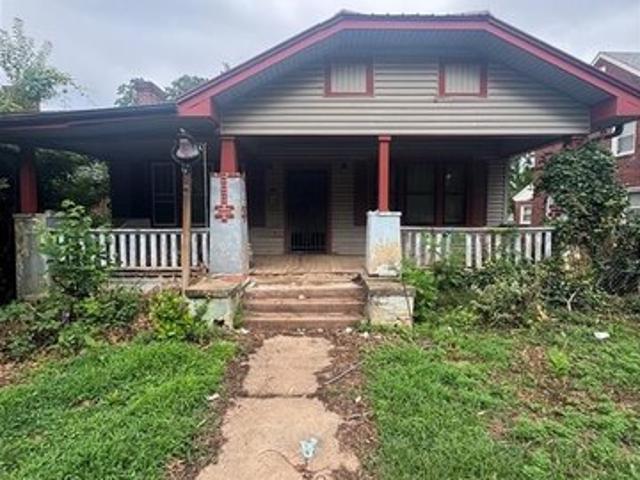 2930 NE Bon Air Ave, Winston Salem, NC 27105
