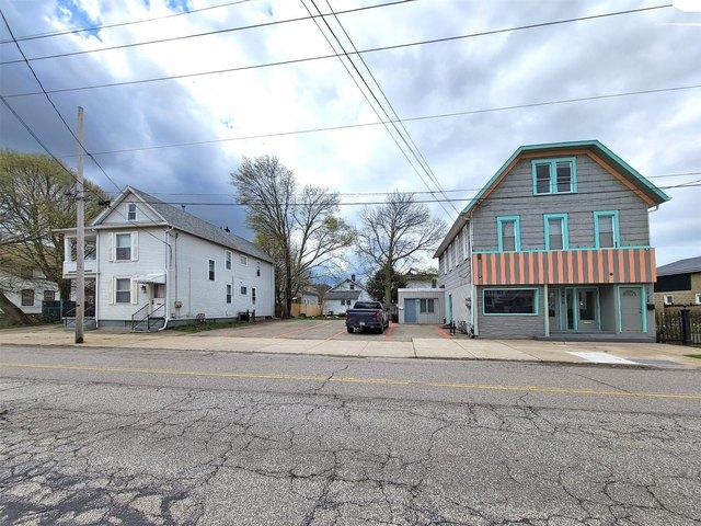 2930 Cherry St, Erie, PA 16508