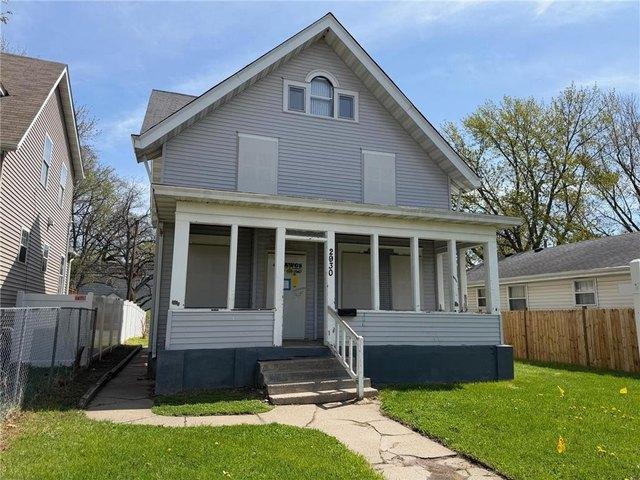 2930 Girard Ave N, Minneapolis, MN 55411