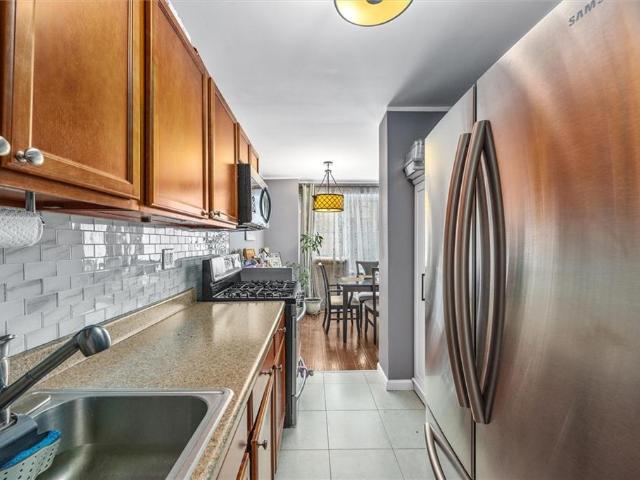 2930 West 5th Street, Unit E2