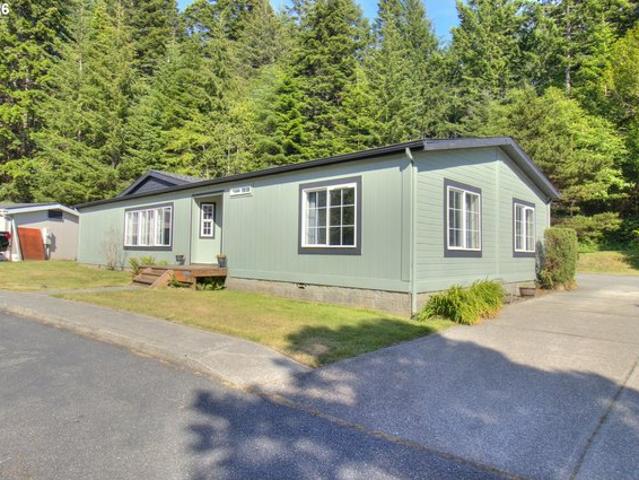 29311 Melody Ln, Gold Beach, OR 97444