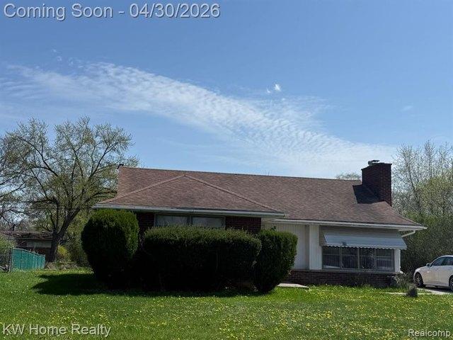 29316 Southgate Dr, Southfield, MI 48076