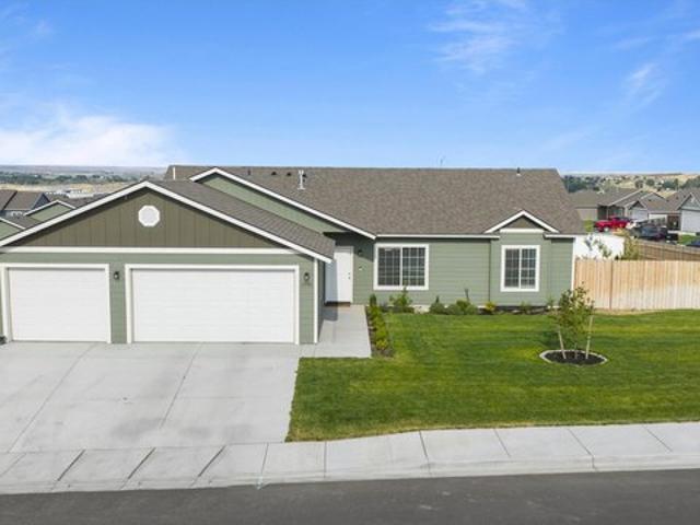 2931 Curlew St, Umatilla, OR 97882