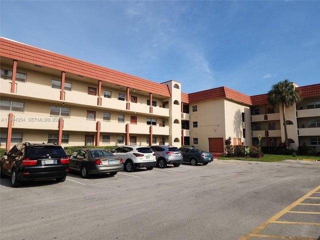 2931 E Sunrise Lakes Dr Apt 205, Sunrise, FL 33322
