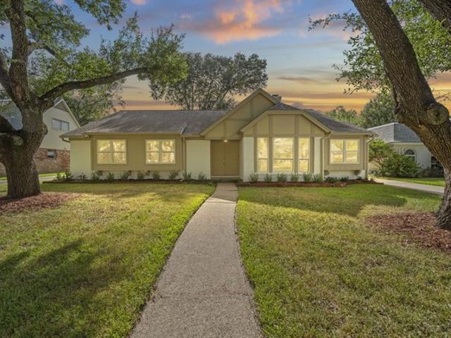 2931 Kevin Ln, Houston, TX 77043