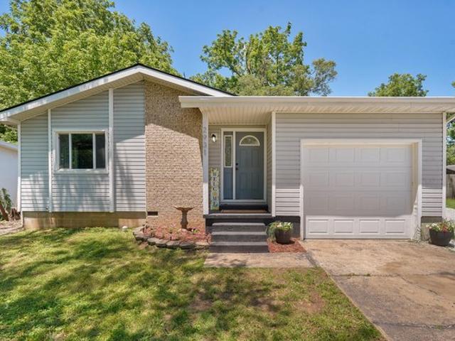 2931 W Grand St, Springfield, MO 65802