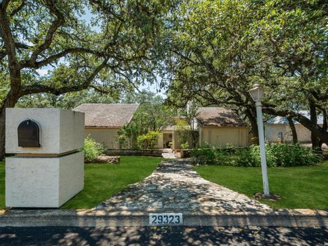 29323 No Le Hace Dr, Fair Oaks Ranch, TX 78015