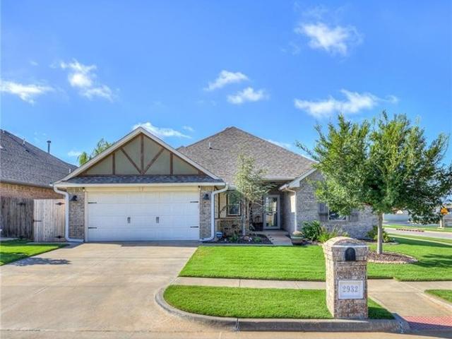 2932 NW 184th St, Edmond, OK 73012
