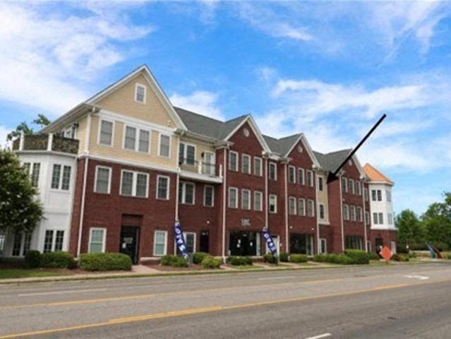 2932 East Virginia Beach Boulevard 3/2 1490 sqft