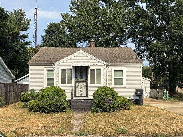 2932 Lemuel St, Muskegon, MI 49444