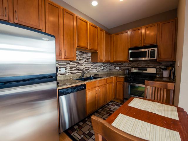 2933 N Clybourn Avenue # 301