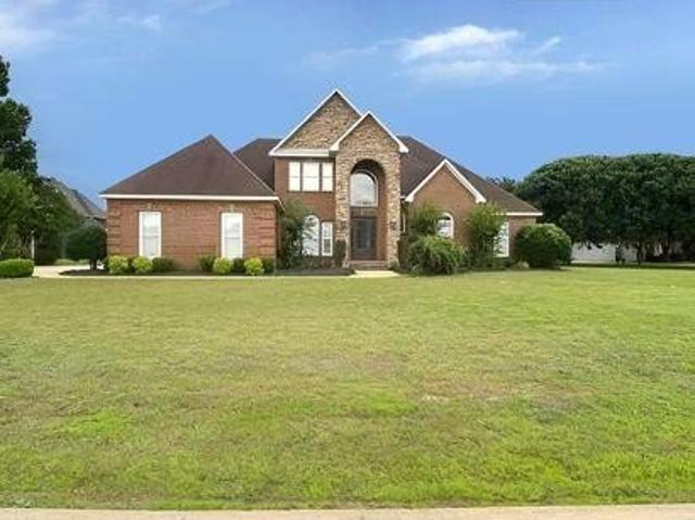 2933 Orchid Cir, Tupelo, MS 38801