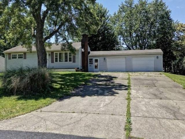 2933 Coventry Blvd NE, Canton, OH 44705