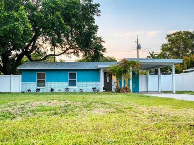 2933 Karen Ave, Largo, FL 33774