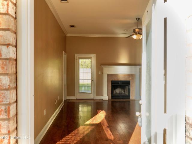 2933 Village Circle
