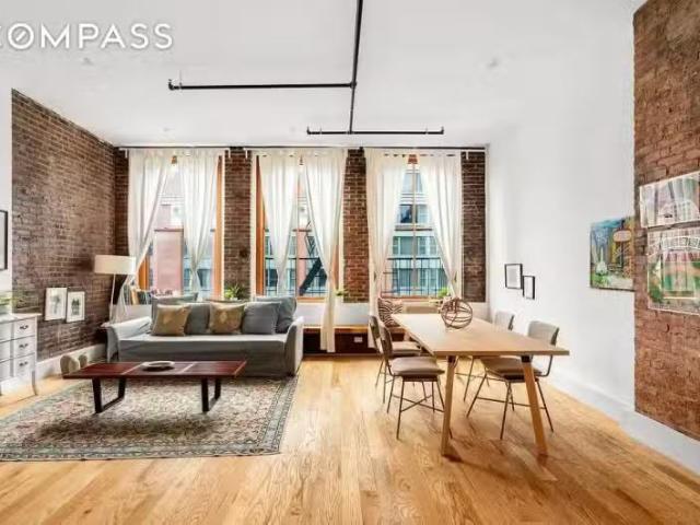 293 Church Street, 2, New York, NY 10013