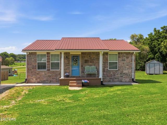 293 E Watkins Rd, Loudon, TN 37774