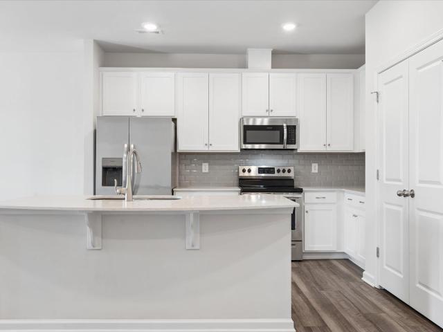 293 E Compass Way
