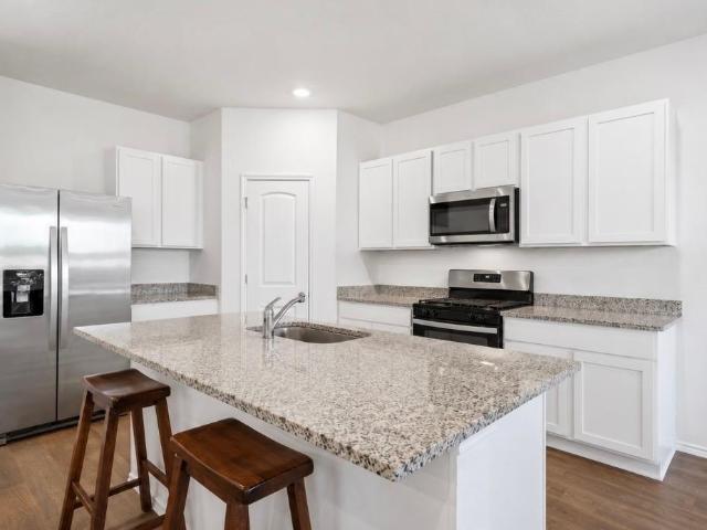 293 Ebbsfleet Dr