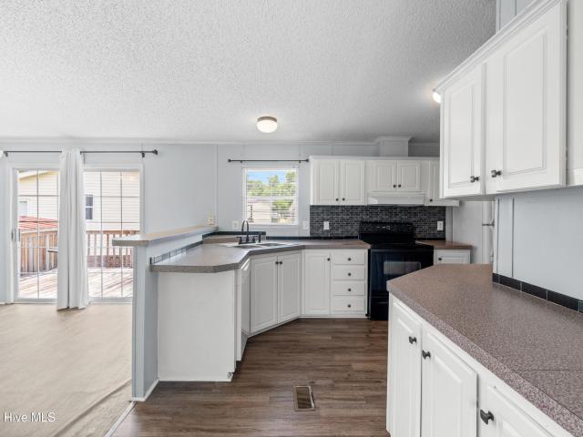 293 Laughing Gull Court SW