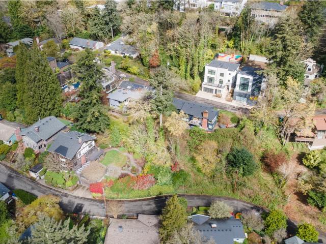 2944 NW Verde Vista Ter, Portland, OR 97210 | MLS #327951 | Compass