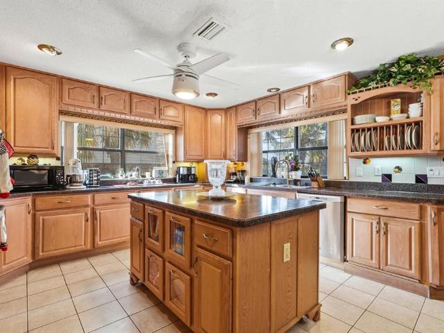 2944 Ocean Shore Blvd, Ormond Beach, FL 32176 | MLS #V4946