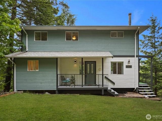 2944 Dogwood Ter, Lummi Island, WA 98262