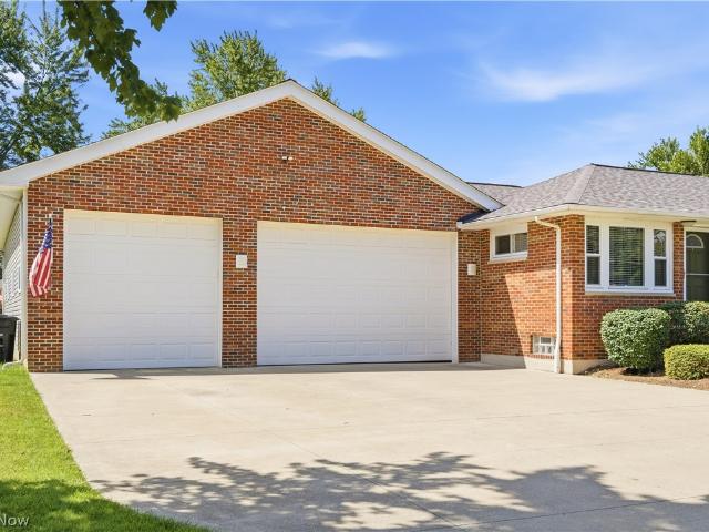 2944 Robert Parkway